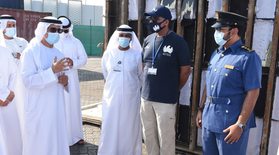 مركز جمارك جبل علي ينجز 122 ضبطية و1.8 مليون معاملة في 10 أشهر | صحيفة ...