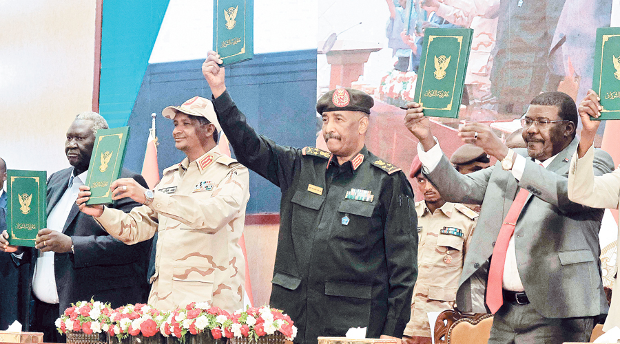 توقيع اتفاق إطاري في السودان يعزز الحكم المدني صحيفة الخليج