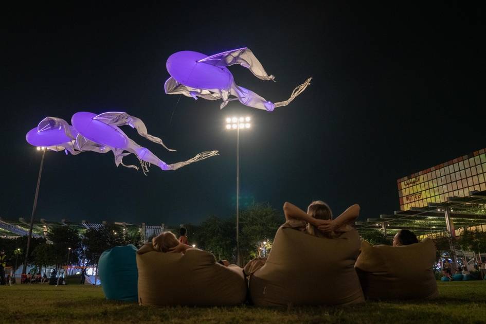 مجسمات لومينيول تسحر ليل «إكسبو» | صحيفة الخليج