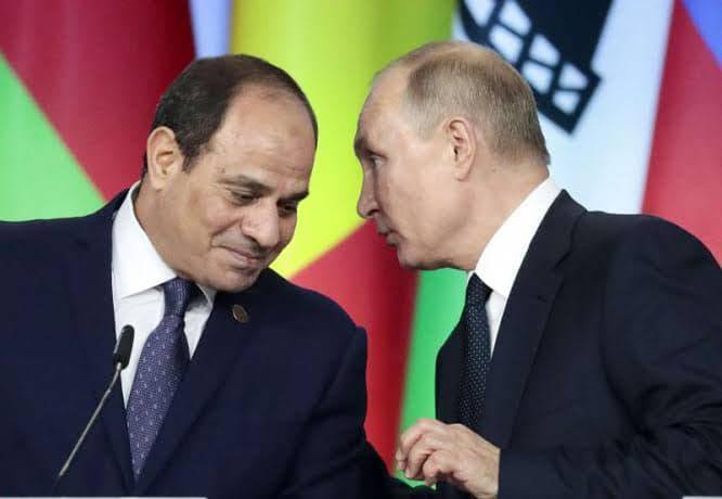 السيسي يبحث هاتفياً مع بوتين تطورات الأزمة الروسية الأوكرانية صحيفة