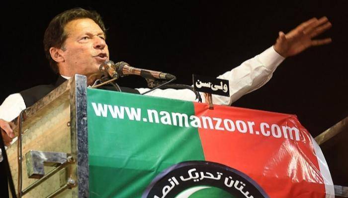 عمران خان يطالب بانتخابات مبكرة ويهدد بالزحف على إسلام آباد صحيفة