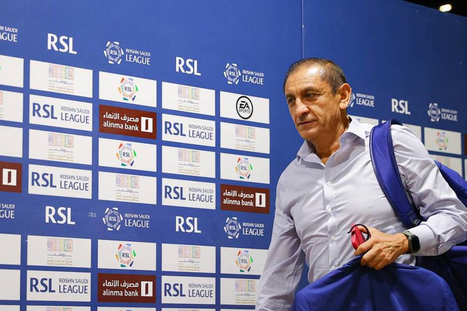 تعاطف سعودي مع مدرب الهلال وعائلته | صحيفة الخليج