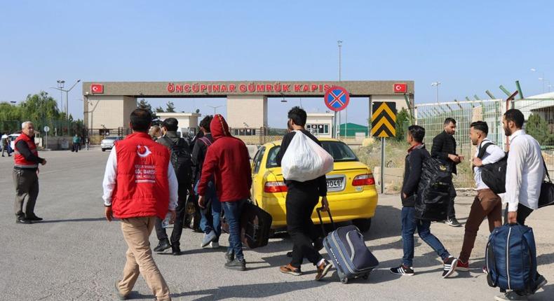 تركيا تكشف أعداد السوريين العائدين إلى بلادهم خلال 5 أيام صحيفة الخليج