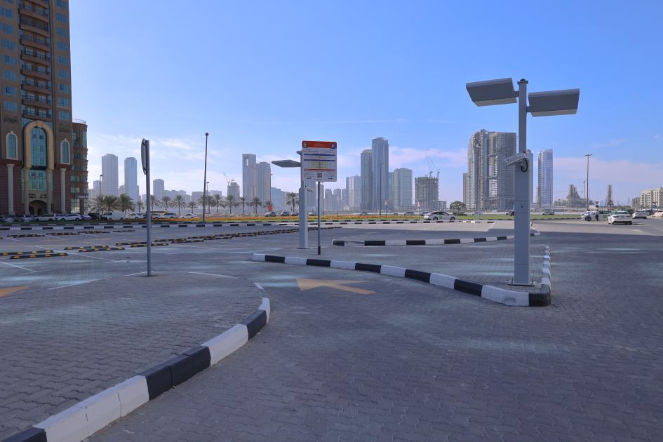 إطلاق خدمة «المواقف الذكية» في الشارقة | صحيفة الخليج